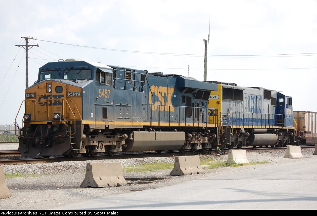 CSX 5457 & 8728